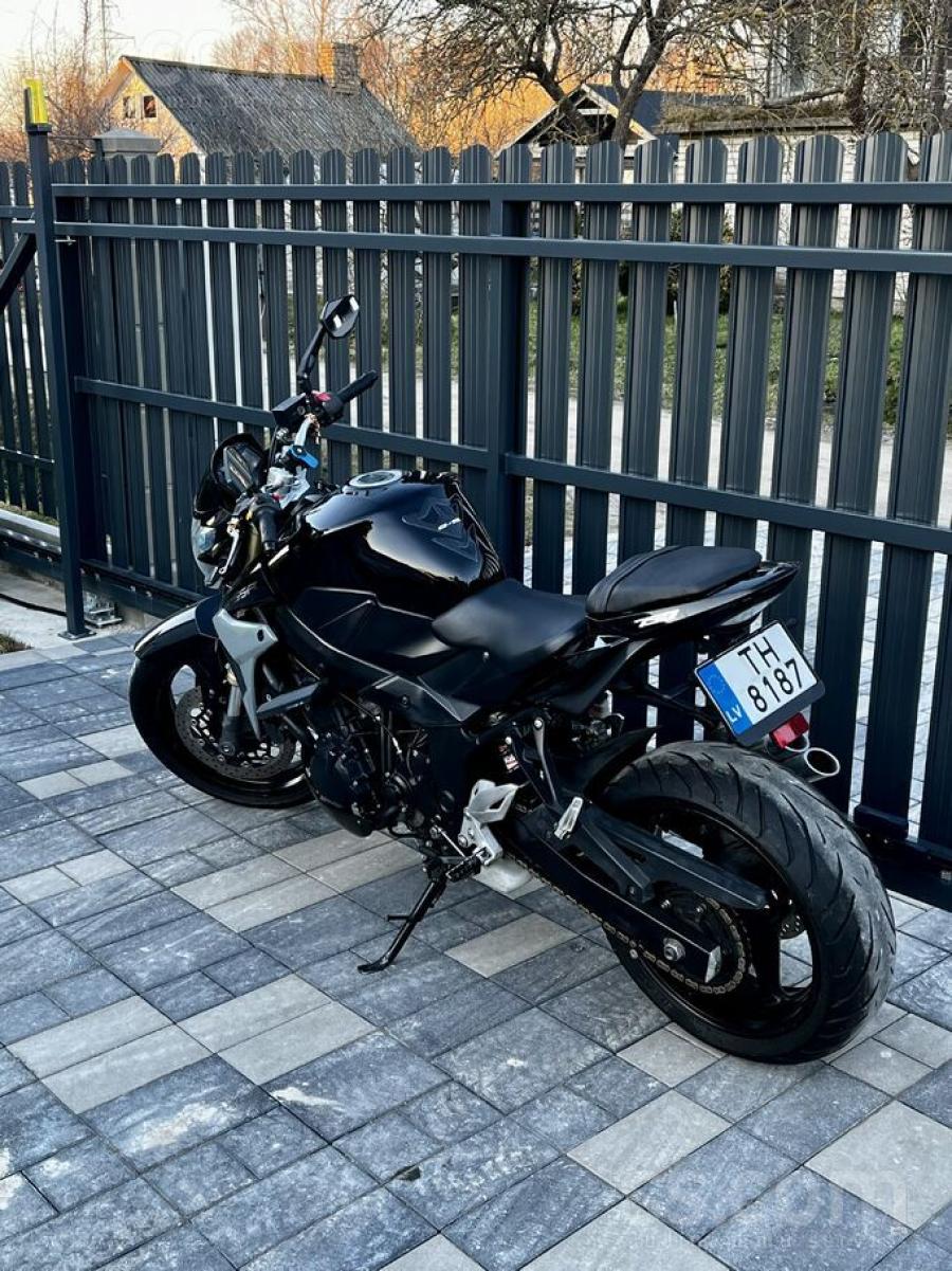 Сузуки GSR 750 2011 в Елгава, объемом двигателя 0.75 л и пробегом 0 тыс. км за 4350 €, фото 7 на AUTOMOTO.COM.LV