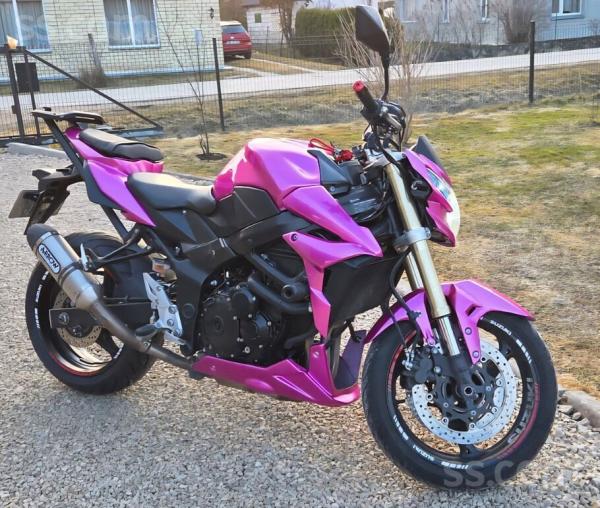 Suzuki GSR 750 2012 in Preili, with an engine capacity of 0.75 L and mileage of 0 thousand km for 5000 €, photo 2 on AUTOMOTO.COM.LV