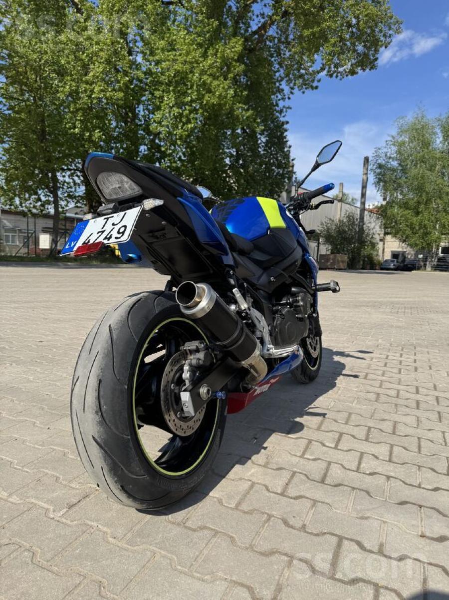 Сузуки GSR 750 2014 в Рига, объемом двигателя 0.75 л и пробегом 0 тыс. км за 4490 €, фото 4 на AUTOMOTO.COM.LV