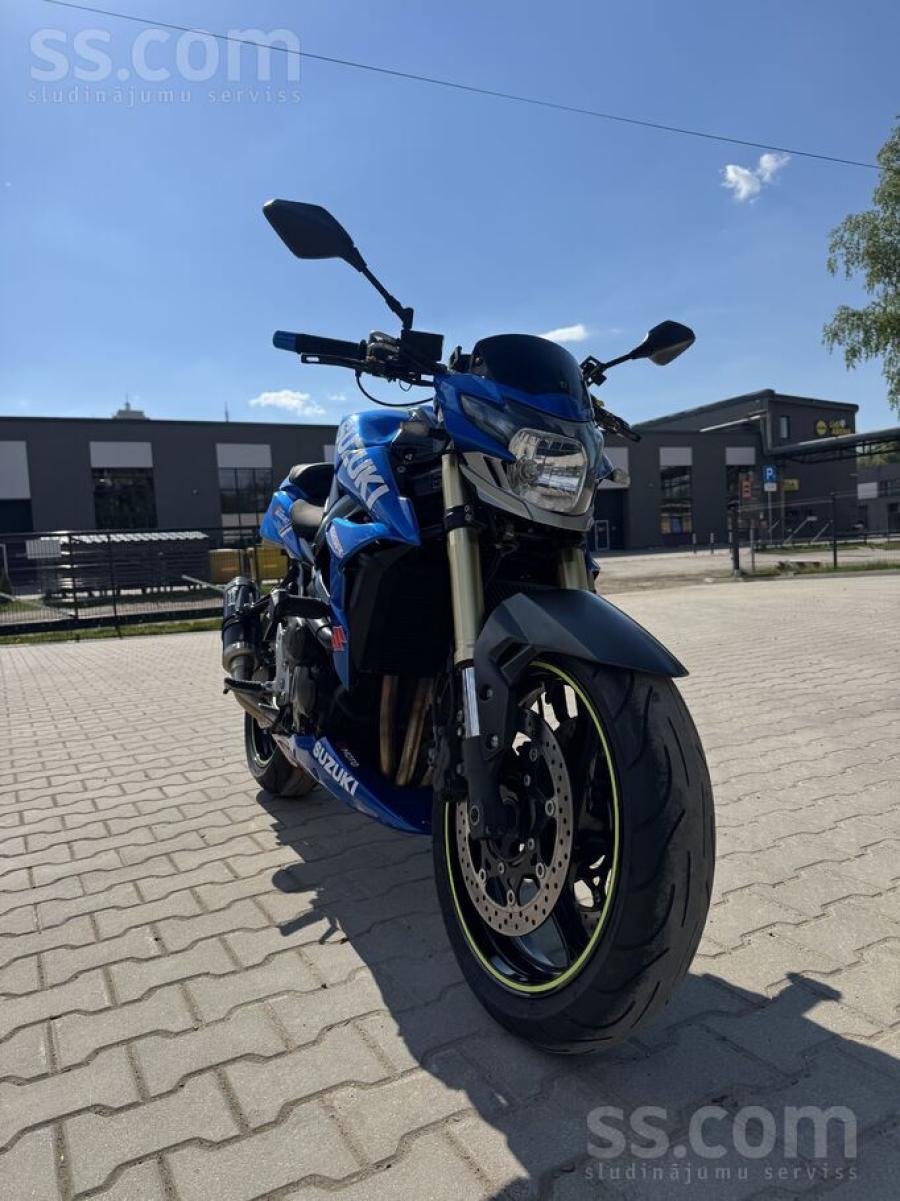 Сузуки GSR 750 2014 в Рига, объемом двигателя 0.75 л и пробегом 0 тыс. км за 4490 €, фото 9 на AUTOMOTO.COM.LV