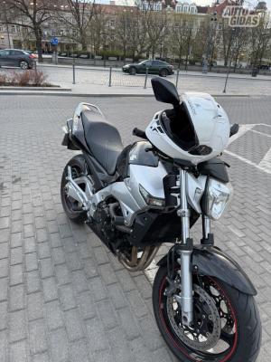 Black Suzuki GSR 2006 in Vilnius, with an engine capacity of 0.60 L and mileage of 48 thousand km for 2599 €, photo 3 on AUTOMOTO.COM.LV