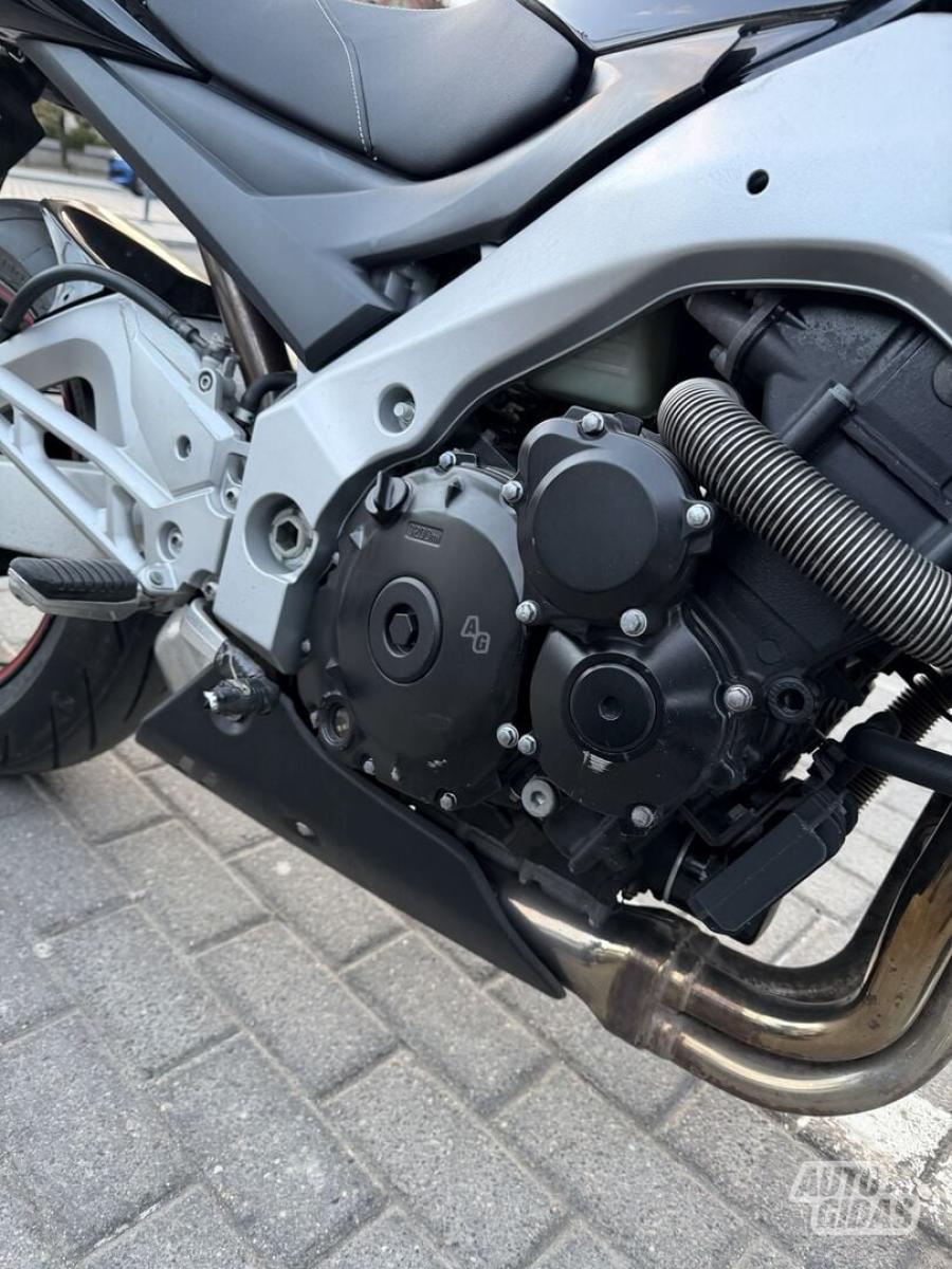 Black Suzuki GSR 2006 in Vilnius, with an engine capacity of 0.60 L and mileage of 48 thousand km for 2599 €, photo 4 on AUTOMOTO.COM.LV