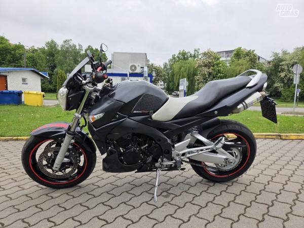 Black Suzuki GSR 2006 in Kaunas, with an engine capacity of 0.60 L and mileage of 0 thousand km for 2499 €, photo 4 on AUTOMOTO.COM.LV