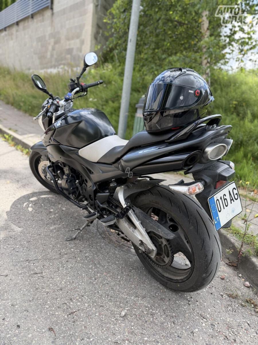 Black Suzuki GSR 2006 in Vilnius, with an engine capacity of 0.00 L and mileage of 15 thousand km for 2600 €, photo 3 on AUTOMOTO.COM.LV