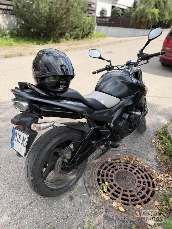 Black Suzuki GSR 2006 in Vilnius, with an engine capacity of 0.00 L and mileage of 15 thousand km for 2600 €, photo 6 on AUTOMOTO.COM.LV