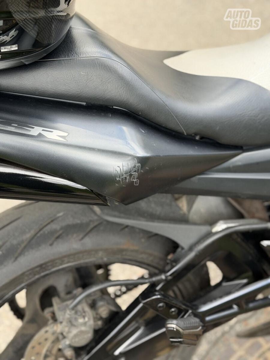Black Suzuki GSR 2006 in Vilnius, with an engine capacity of 0.00 L and mileage of 15 thousand km for 2600 €, photo 10 on AUTOMOTO.COM.LV