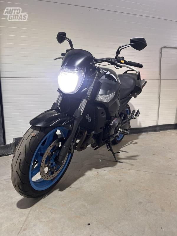 Melns Suzuki GSR 2009 Tauragė, ar dzinēja tilpumu 0.60 L un nobraukumu 49 tūkst. km par 1900 €, foto 8 vietnē AUTOMOTO.COM.LV