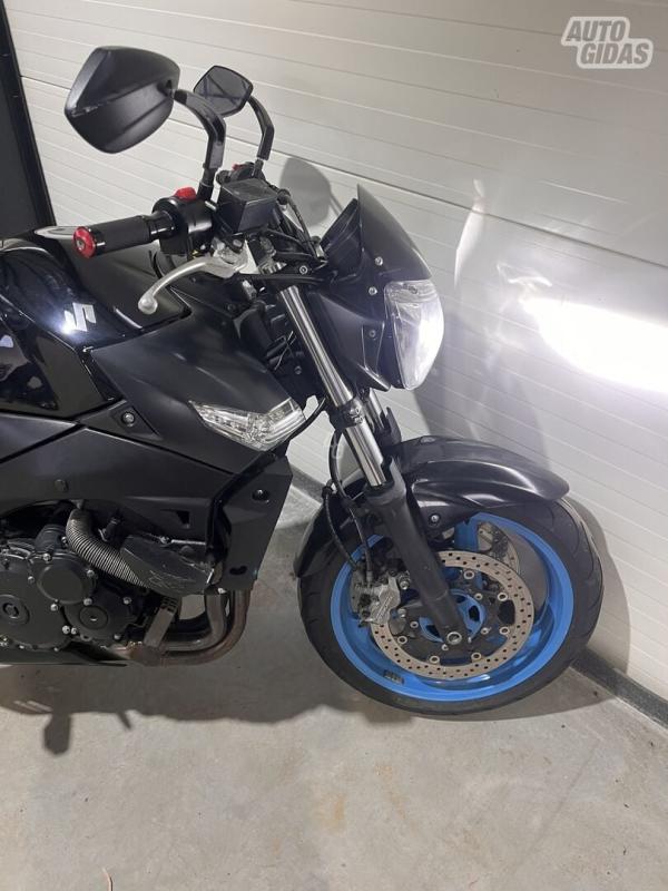 Melns Suzuki GSR 2009 Tauragė, ar dzinēja tilpumu 0.60 L un nobraukumu 49 tūkst. km par 1900 €, foto 10 vietnē AUTOMOTO.COM.LV