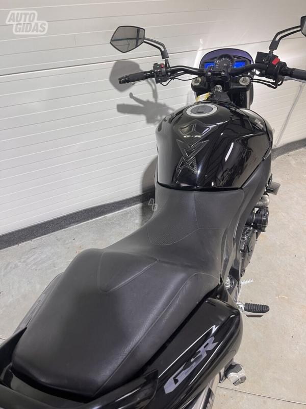 Melns Suzuki GSR 2009 Tauragė, ar dzinēja tilpumu 0.60 L un nobraukumu 49 tūkst. km par 1900 €, foto 11 vietnē AUTOMOTO.COM.LV