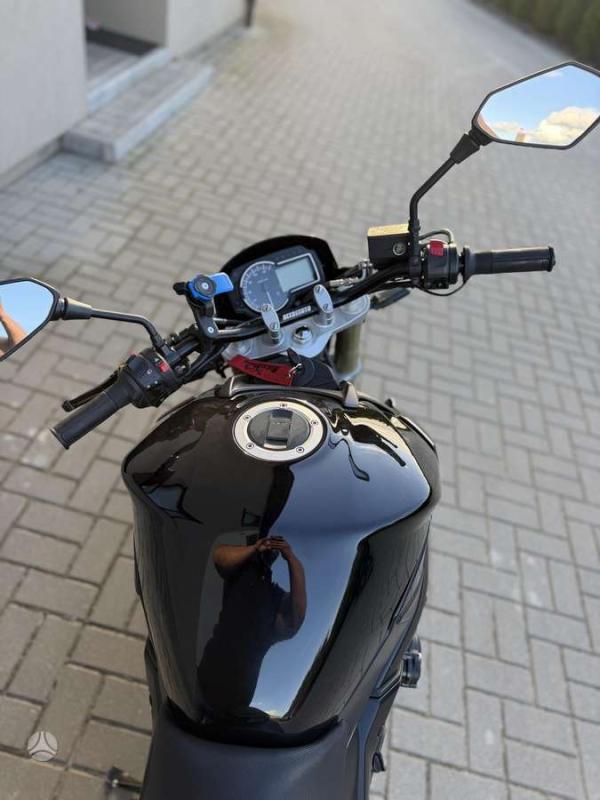 Black Suzuki GSR 2011 in Kaunas, with an engine capacity of 0.75 L and mileage of 41 thousand km for 4000 €, photo 5 on AUTOMOTO.COM.LV