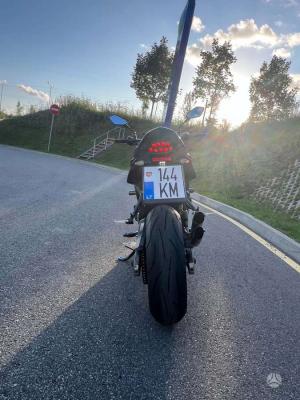 Black Suzuki GSR 2016 in Vilnius, with an engine capacity of 0.75 L and mileage of 35 thousand km for 4450 €, photo 6 on AUTOMOTO.COM.LV