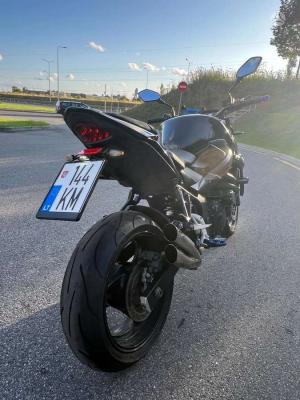 Black Suzuki GSR 2016 in Vilnius, with an engine capacity of 0.75 L and mileage of 35 thousand km for 4450 €, photo 7 on AUTOMOTO.COM.LV