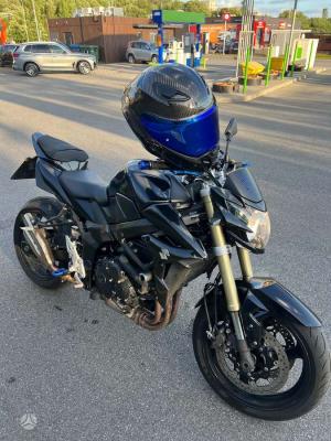 Black Suzuki GSR 2016 in Vilnius, with an engine capacity of 0.75 L and mileage of 35 thousand km for 4450 €, photo 14 on AUTOMOTO.COM.LV
