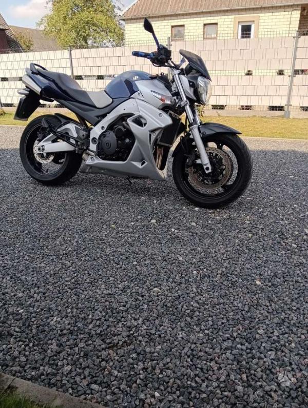 Blue Suzuki GSR 2006 in Kedainiai, with an engine capacity of 0.60 L and mileage of 44 thousand km for 2950 €, photo 2 on AUTOMOTO.COM.LV