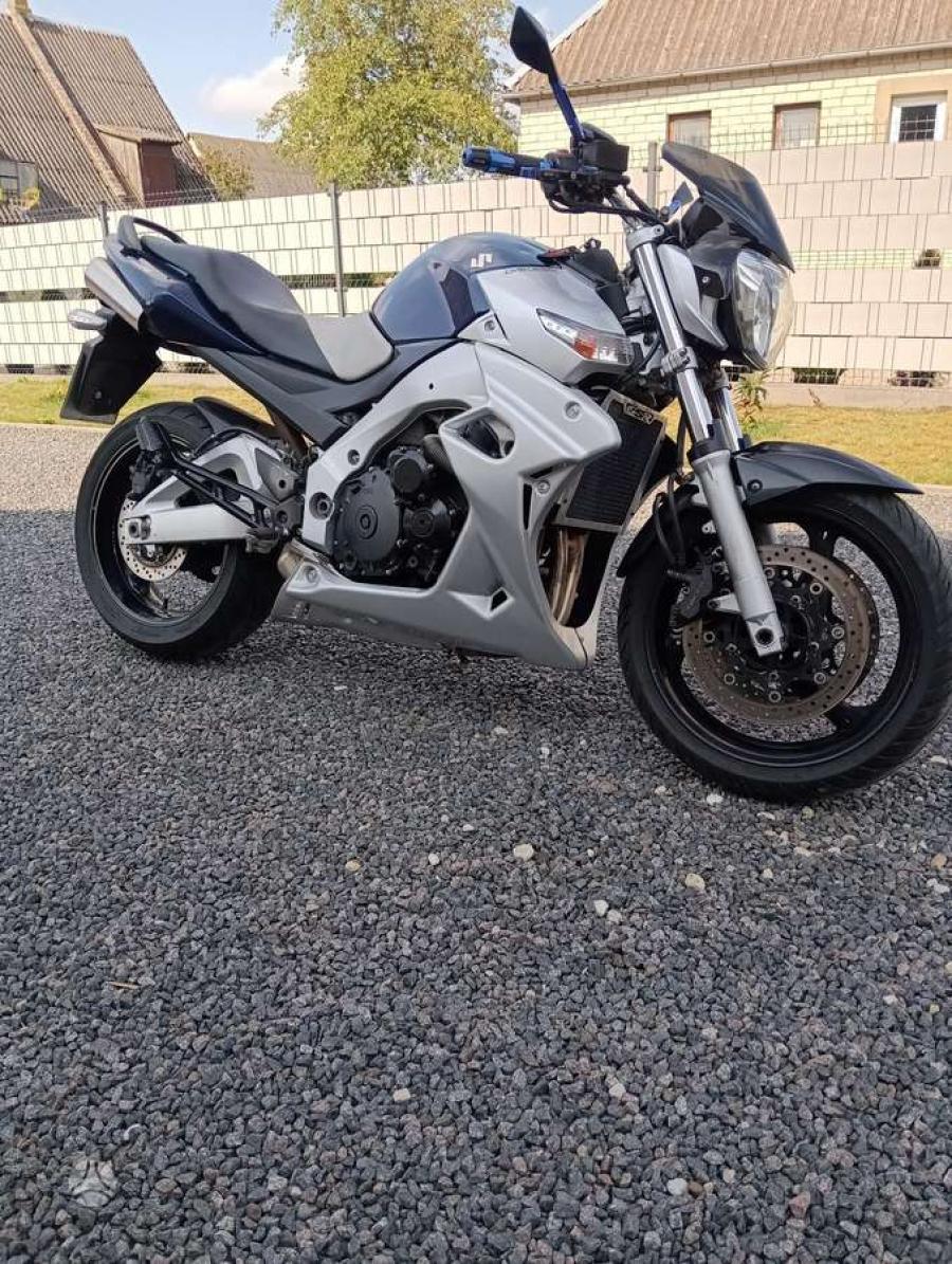 Blue Suzuki GSR 2006 in Kedainiai, with an engine capacity of 0.60 L and mileage of 44 thousand km for 2950 €, photo 5 on AUTOMOTO.COM.LV