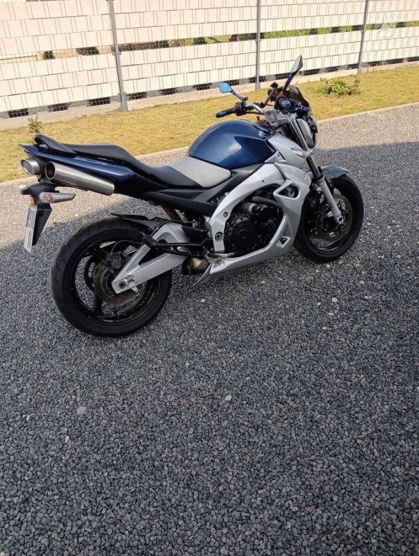 Blue Suzuki GSR 2006 in Kedainiai, with an engine capacity of 0.60 L and mileage of 44 thousand km for 2950 €, photo 8 on AUTOMOTO.COM.LV