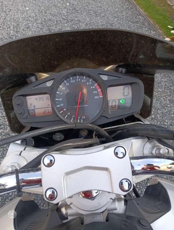 Blue Suzuki GSR 2006 in Kedainiai, with an engine capacity of 0.60 L and mileage of 44 thousand km for 2950 €, photo 9 on AUTOMOTO.COM.LV