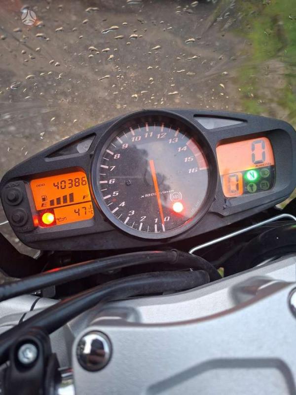 Blue Suzuki GSR 2008 in Kaunas, with an engine capacity of 0.60 L and mileage of 40 thousand km for 2400 €, photo 7 on AUTOMOTO.COM.LV