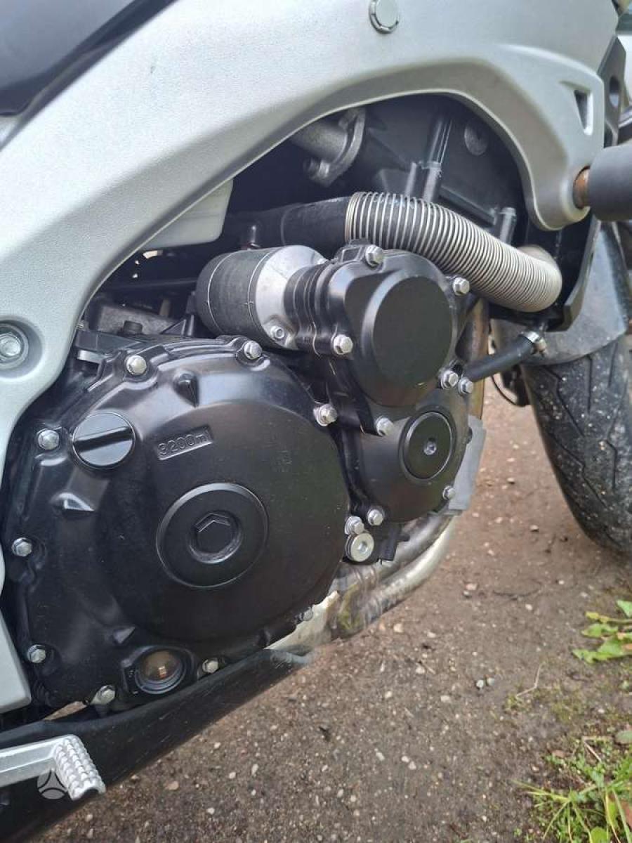 Blue Suzuki GSR 2008 in Kaunas, with an engine capacity of 0.60 L and mileage of 40 thousand km for 2400 €, photo 8 on AUTOMOTO.COM.LV