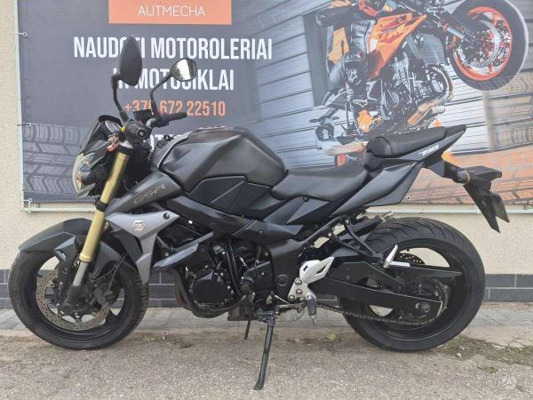 Pelēks Suzuki GSR 2015 Panevēža, ar dzinēja tilpumu 0.75 L un nobraukumu 30 tūkst. km par 4100 €, foto 4 vietnē AUTOMOTO.COM.LV