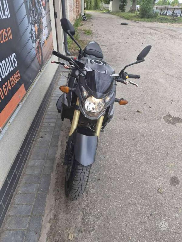 Pelēks Suzuki GSR 2015 Panevēža, ar dzinēja tilpumu 0.75 L un nobraukumu 30 tūkst. km par 4100 €, foto 5 vietnē AUTOMOTO.COM.LV