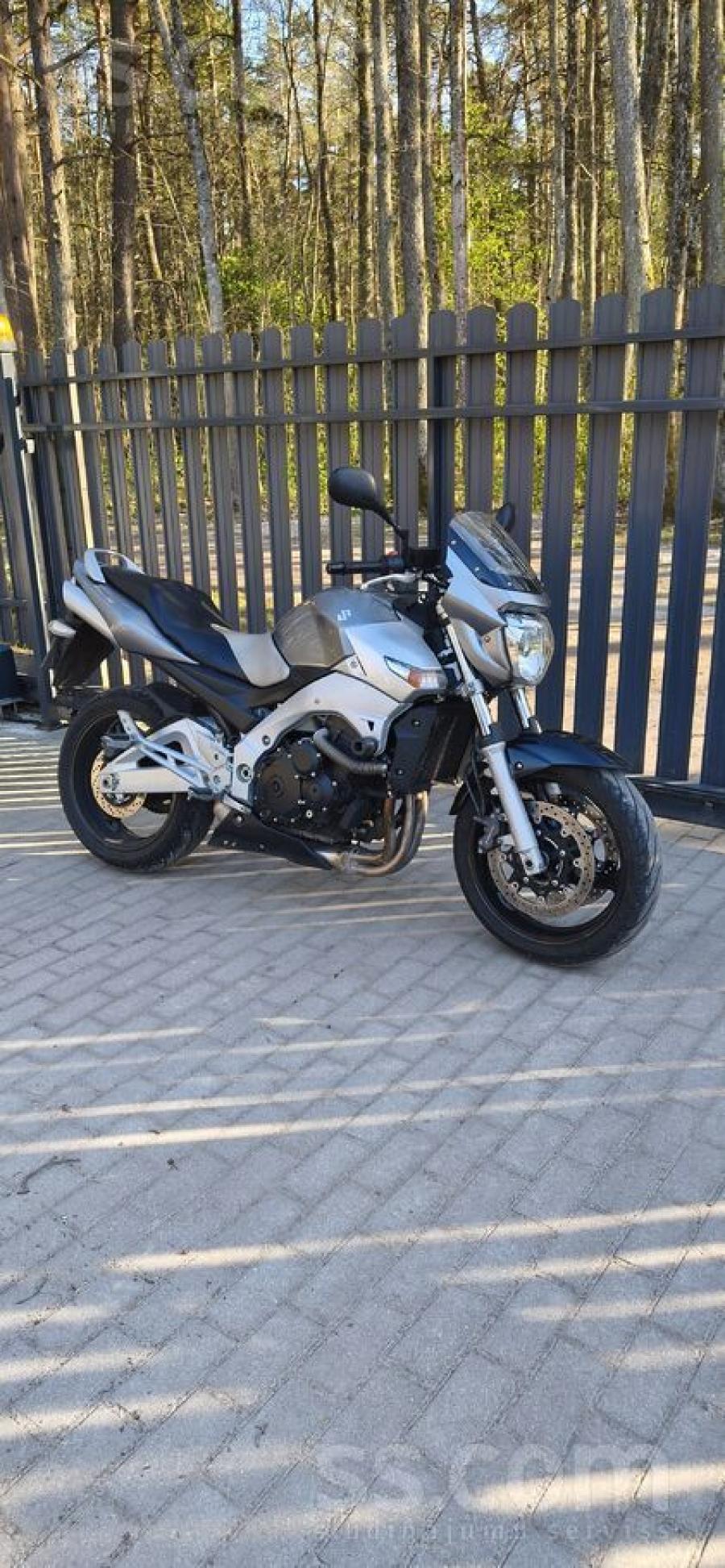 Suzuki GSR 2006 Rīga, ar dzinēja tilpumu 0.60 L un nobraukumu 0 tūkst. km par 2750 €, foto 1 vietnē AUTOMOTO.COM.LV