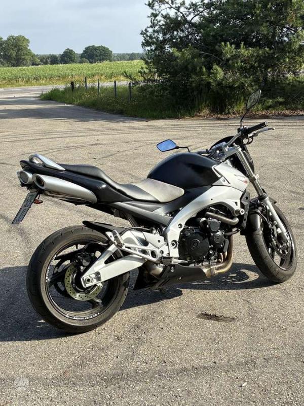 Suzuki GSR 2006 Radviliškis, ar dzinēja tilpumu 0.60 L un nobraukumu 36 tūkst. km par 2000 €, foto 2 vietnē AUTOMOTO.COM.LV