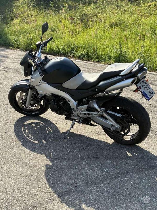 Suzuki GSR 2006 Radviliškis, ar dzinēja tilpumu 0.60 L un nobraukumu 36 tūkst. km par 2000 €, foto 4 vietnē AUTOMOTO.COM.LV