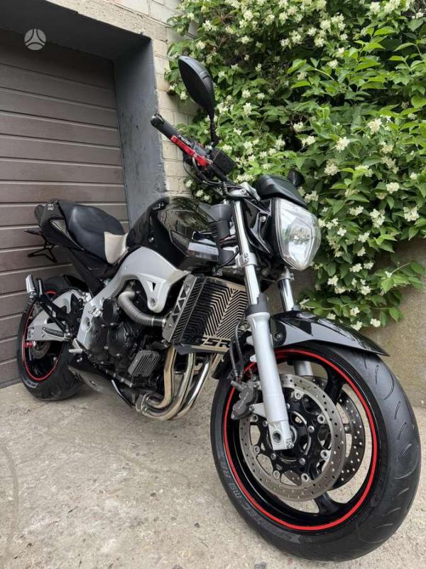 Suzuki GSR 2006 in Prienai, with an engine capacity of 0.60 L and mileage of 0 thousand km for 2650 €, photo 2 on AUTOMOTO.COM.LV