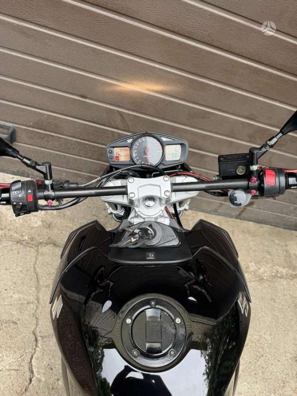 Suzuki GSR 2006 in Prienai, with an engine capacity of 0.60 L and mileage of 0 thousand km for 2650 €, photo 8 on AUTOMOTO.COM.LV
