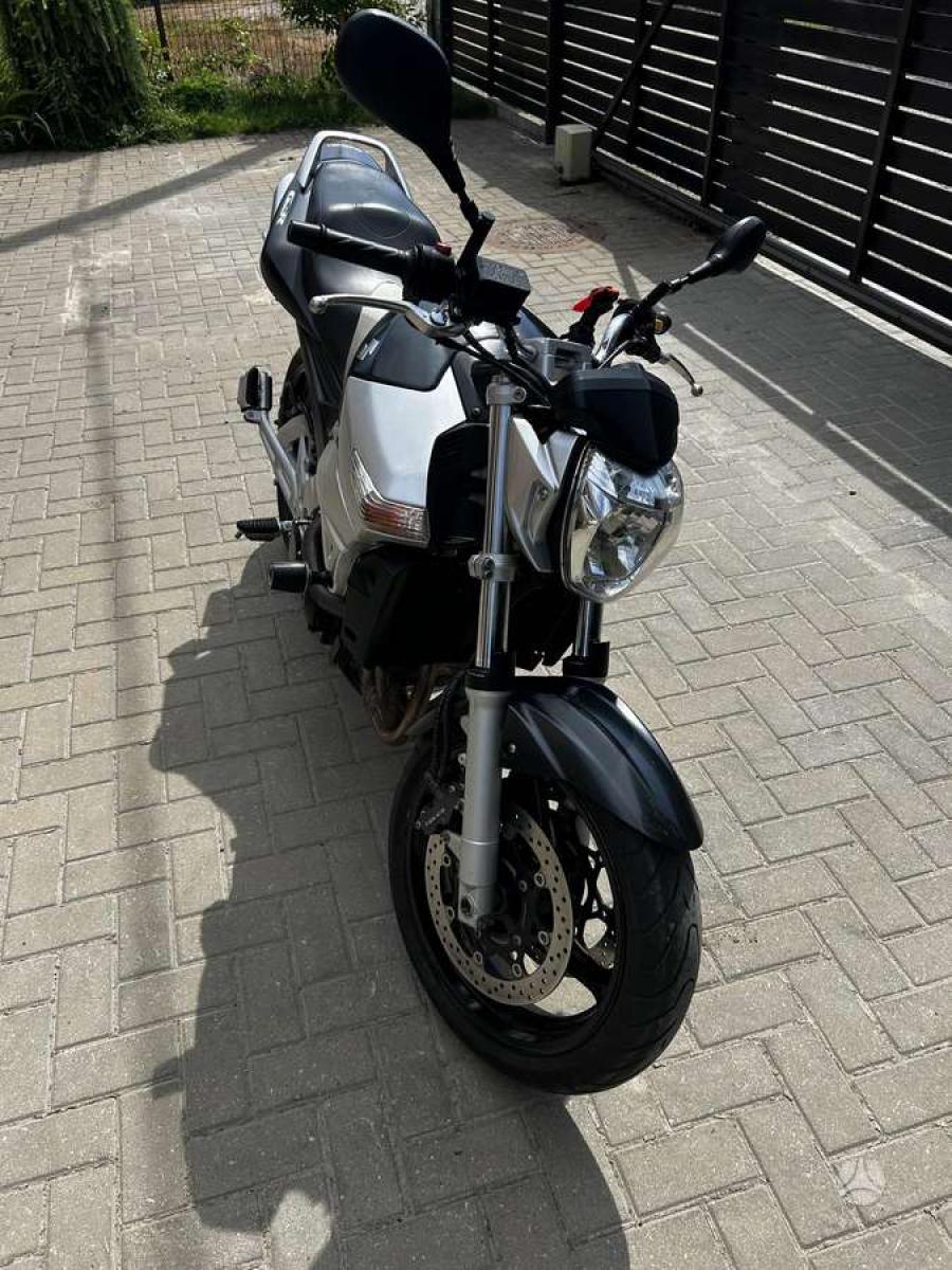 Сузуки GSR 2006 в Вильнюс, объемом двигателя 0.60 л и пробегом 41 тыс. км за 2350 €, фото 4 на AUTOMOTO.COM.LV