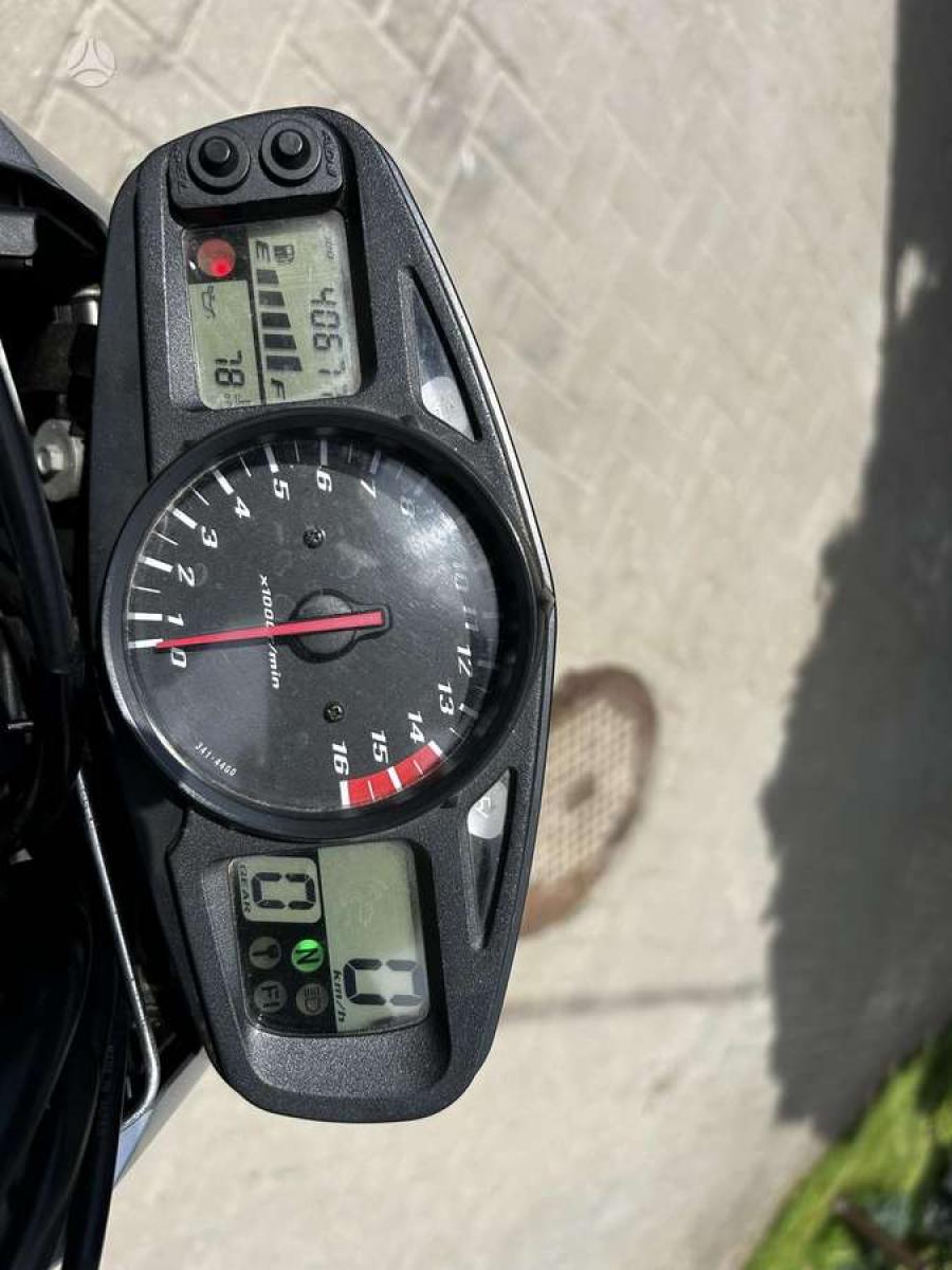 Сузуки GSR 2006 в Вильнюс, объемом двигателя 0.60 л и пробегом 41 тыс. км за 2350 €, фото 7 на AUTOMOTO.COM.LV