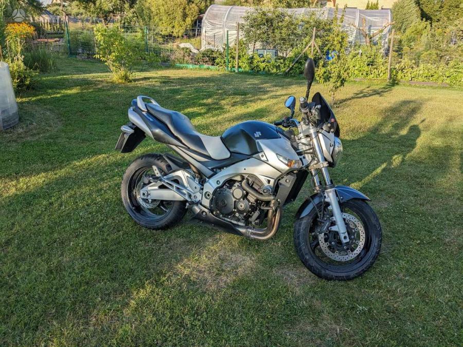 Suzuki GSR 2006 Panevēža, ar dzinēja tilpumu 0.60 L un nobraukumu 31 tūkst. km par 1700 €, foto 8 vietnē AUTOMOTO.COM.LV
