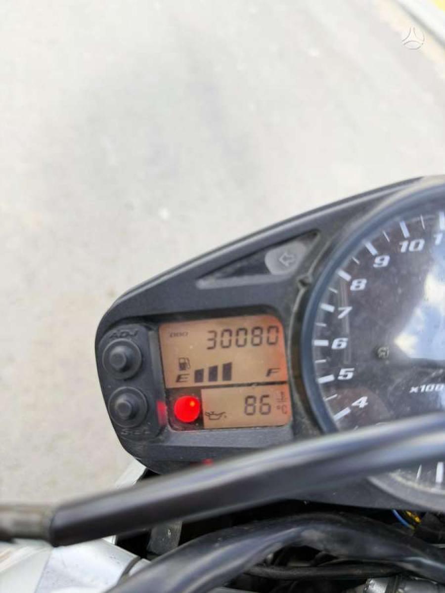Suzuki GSR 2006 Klaipėda, ar dzinēja tilpumu 0.60 L un nobraukumu 30 tūkst. km par 2200 €, foto 7 vietnē AUTOMOTO.COM.LV