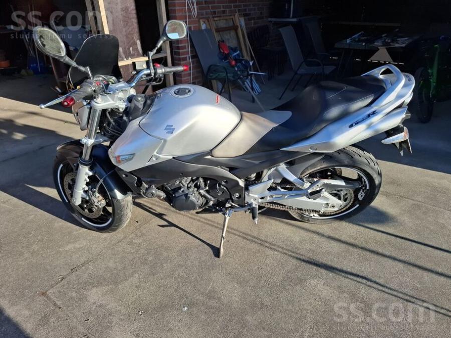 Suzuki GSR 2007 in Ogre, with an engine capacity of 0.60 L and mileage of 0 thousand km for 1900 €, photo 4 on AUTOMOTO.COM.LV