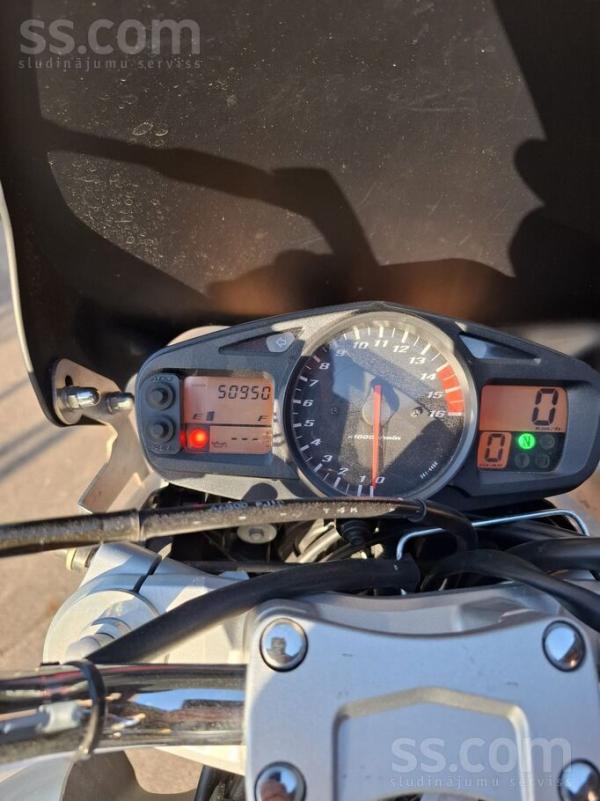 Suzuki GSR 2007 Ogre, ar dzinēja tilpumu 0.60 L un nobraukumu 0 tūkst. km par 1900 €, foto 4 vietnē AUTOMOTO.COM.LV