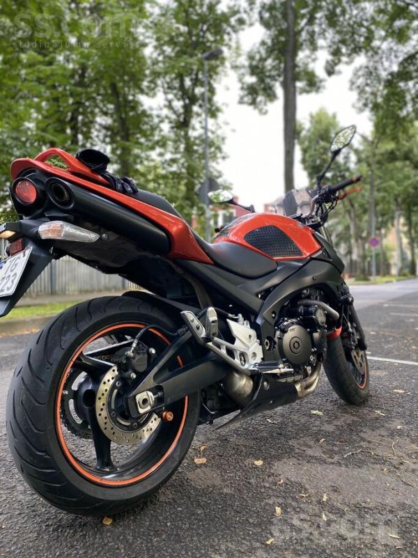 Suzuki GSR 2008 in Liepaja, with an engine capacity of 0.60 L and mileage of 0 thousand km for 2900 €, photo 2 on AUTOMOTO.COM.LV