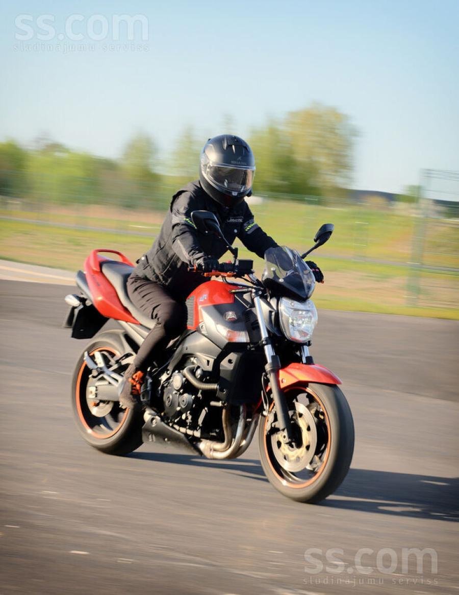 Suzuki GSR 2008 in Liepaja, with an engine capacity of 0.60 L and mileage of 0 thousand km for 2900 €, photo 5 on AUTOMOTO.COM.LV