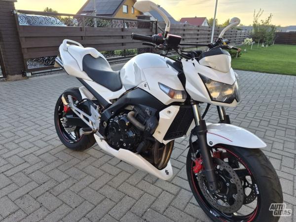 Suzuki GSR 2010 in Mazeikiai, with an engine capacity of 0.00 L and mileage of 0 thousand km for 2900 €, photo 6 on AUTOMOTO.COM.LV