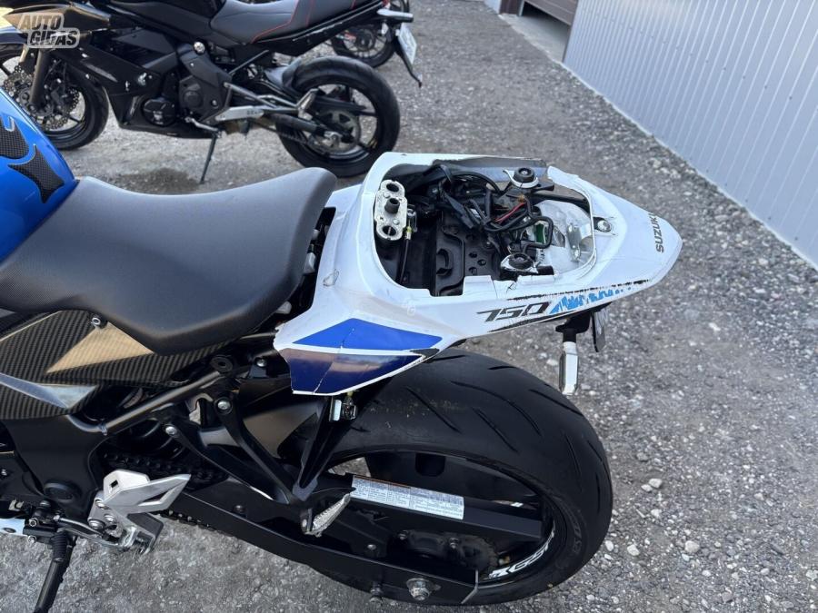 Suzuki GSR 2013 Kelmė, ar dzinēja tilpumu 0.75 L un nobraukumu 15 tūkst. km par 2230 €, foto 14 vietnē AUTOMOTO.COM.LV