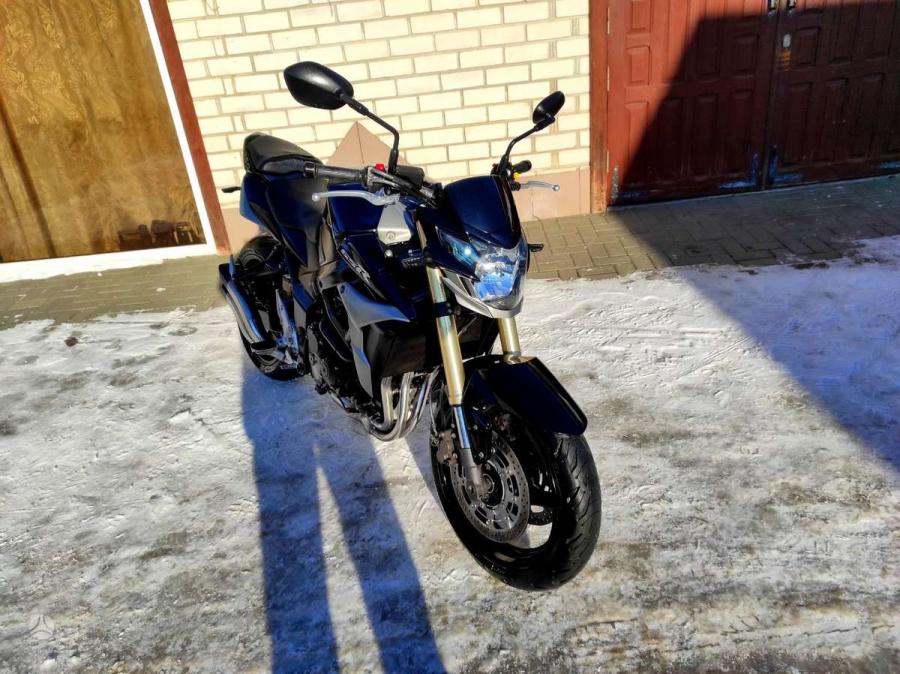 Suzuki GSR 2014 Prienai, ar dzinēja tilpumu 0.75 L un nobraukumu 27 tūkst. km par 4150 €, foto 2 vietnē AUTOMOTO.COM.LV