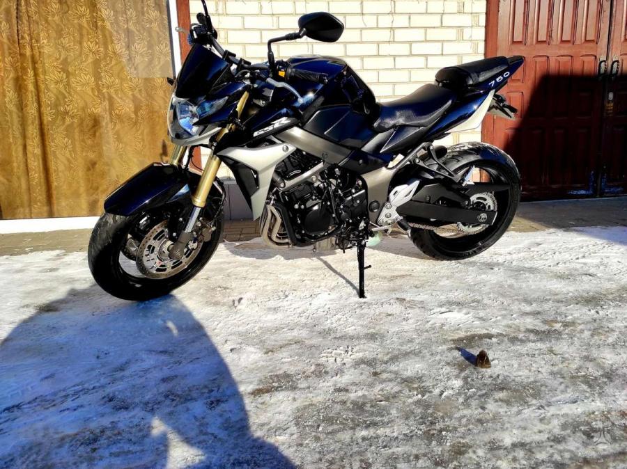Suzuki GSR 2014 Prienai, ar dzinēja tilpumu 0.75 L un nobraukumu 27 tūkst. km par 4150 €, foto 3 vietnē AUTOMOTO.COM.LV