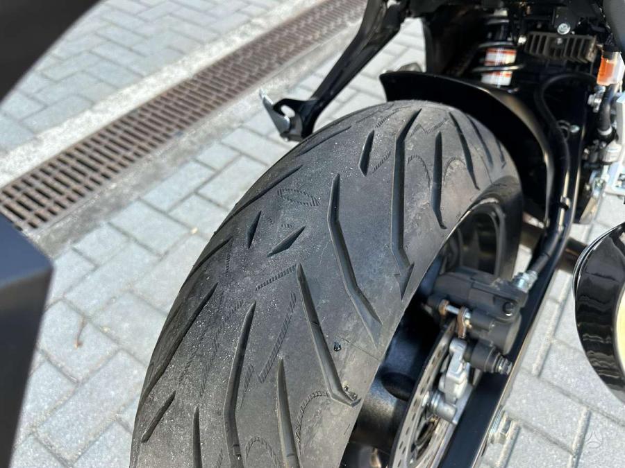 Suzuki GSR 2014 Kauņa, ar dzinēja tilpumu 0.75 L un nobraukumu 9 tūkst. km par 5500 €, foto 12 vietnē AUTOMOTO.COM.LV