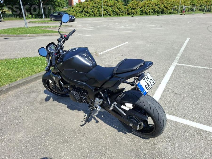 Suzuki GSR 2015 in Jekabpils, with an engine capacity of 0.75 L and mileage of 0 thousand km for 4800 €, photo 5 on AUTOMOTO.COM.LV