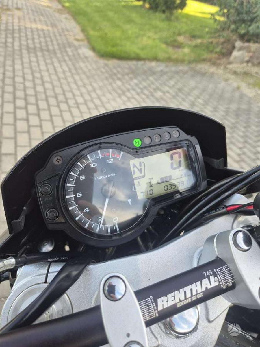 Suzuki GSR 2015 in Kelme, with an engine capacity of 0.75 L and mileage of 35 thousand km for 4700 €, photo 22 on AUTOMOTO.COM.LV