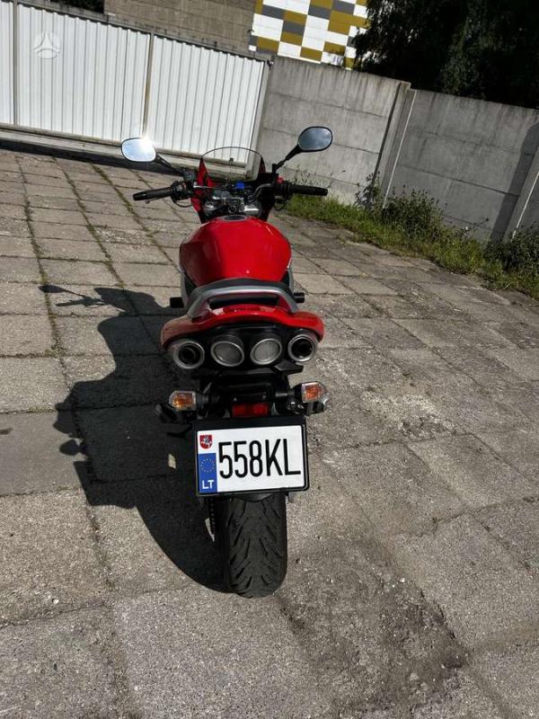 Red Suzuki GSR 2006 in Alytus, with an engine capacity of 0.60 L and mileage of 30 thousand km for 1750 €, photo 5 on AUTOMOTO.COM.LV