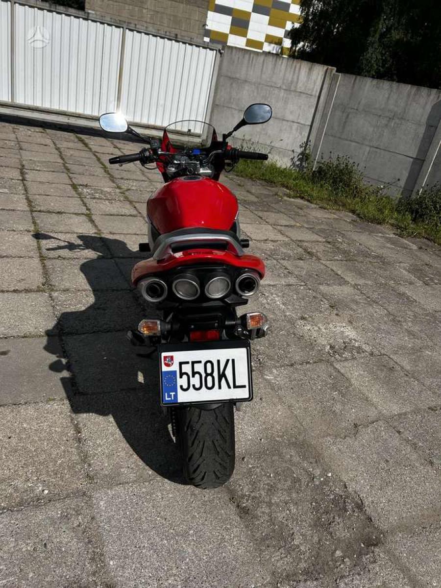Red Suzuki GSR 2006 in Alytus, with an engine capacity of 0.60 L and mileage of 30 thousand km for 1750 €, photo 5 on AUTOMOTO.COM.LV