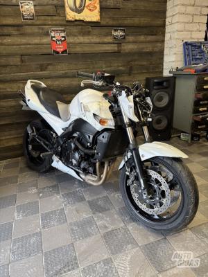 Balts Suzuki GSR 2008 Mažeikiai, ar dzinēja tilpumu 0.60 L un nobraukumu 0 tūkst. km par 1450 €, foto  vietnē AUTOMOTO.COM.LV