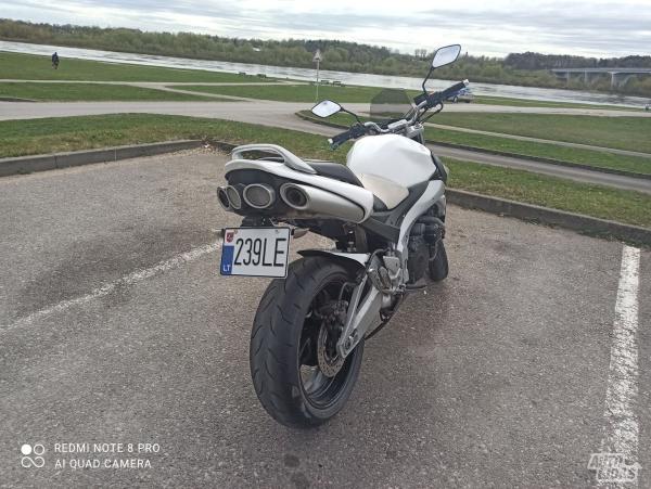 White Suzuki GSR 2008 in Jurbarkas, with an engine capacity of 0.60 L and mileage of 50 thousand km for 2200 €, photo 4 on AUTOMOTO.COM.LV