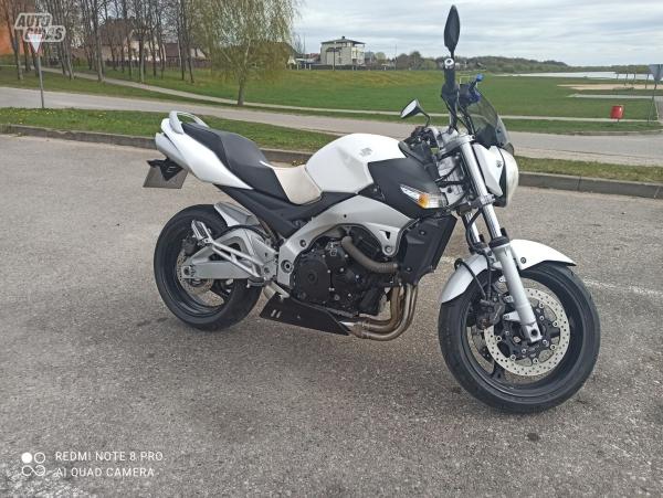 White Suzuki GSR 2008 in Jurbarkas, with an engine capacity of 0.60 L and mileage of 50 thousand km for 2200 €, photo 6 on AUTOMOTO.COM.LV